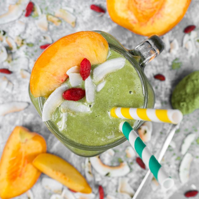 Шейк с праскови и матча / Peaches & Matcha Shake | Кукуряк