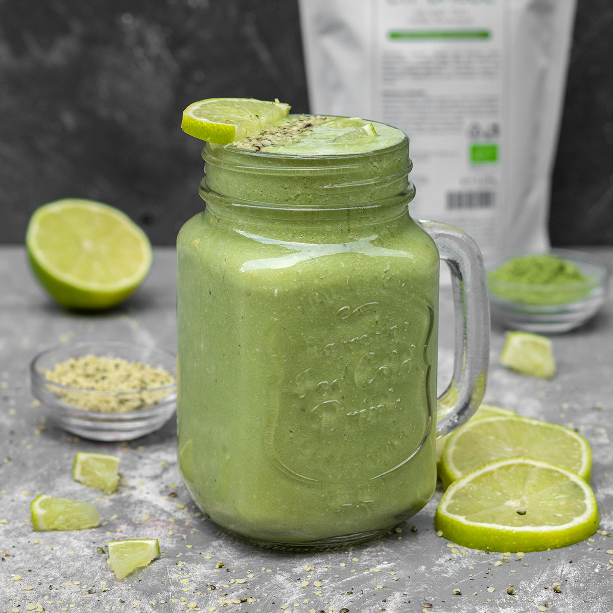 Пролетен шейк с пшенични стръкове / Wheatgrass Spring Shake | Кукуряк